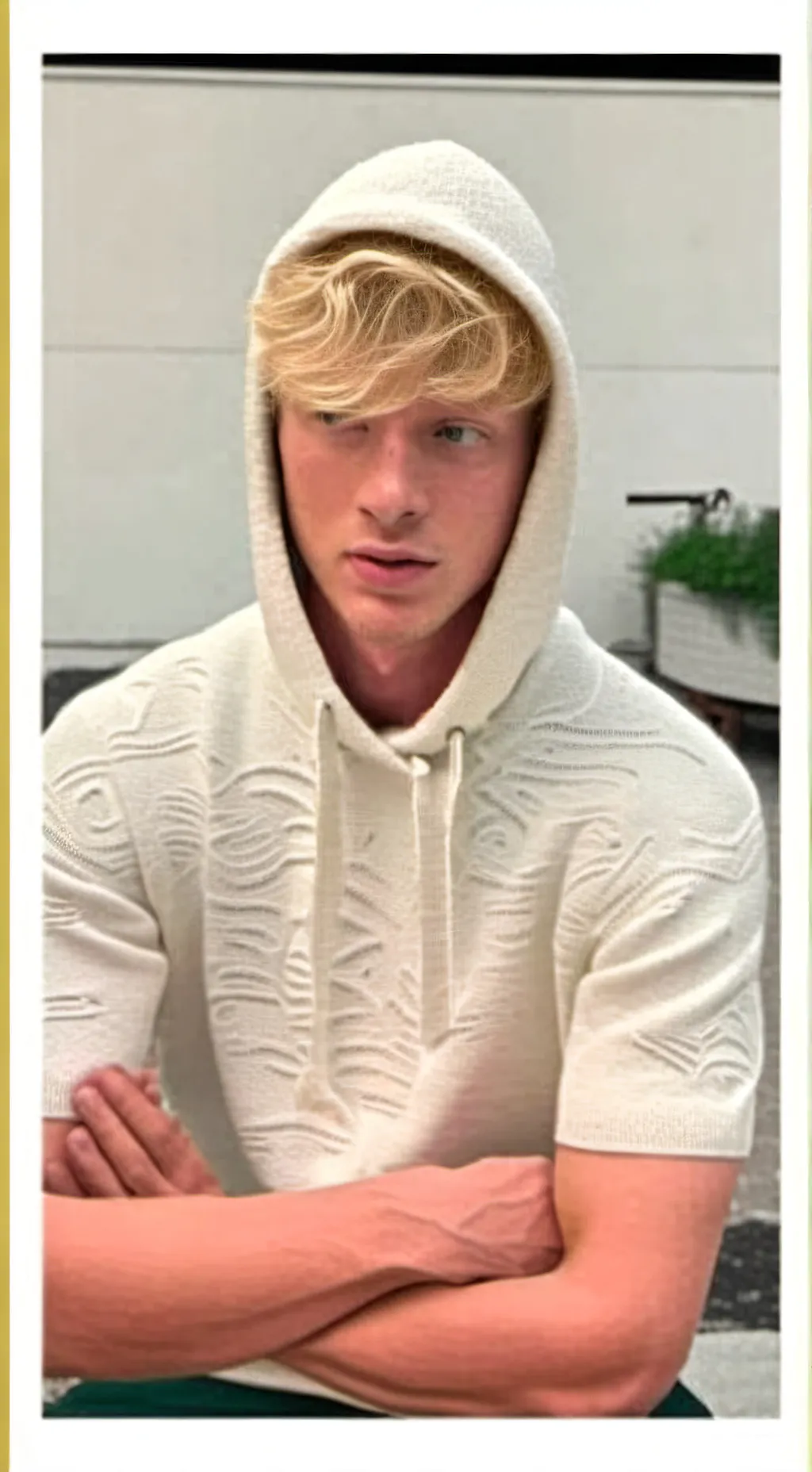 Chat with Sam golbach - text or voice, Enjoy AI Chat Free & Safe