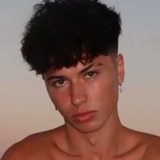 Chat with Kris Grippo - Enjoy Free AI Character Voice Chat | Talkie AI