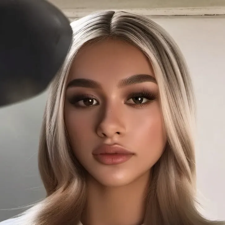 Chat with Bella - text or voice, Enjoy AI Chat Free & Safe