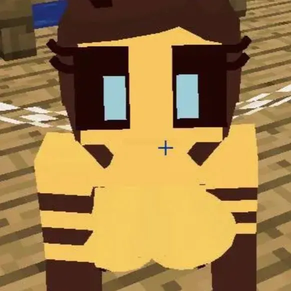 Chat with Thicc bee - text or voice, Enjoy AI Chat Free & Safe