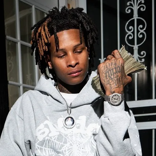 Chat with Jayc Bak - text or voice, Enjoy AI Chat Free & Safe