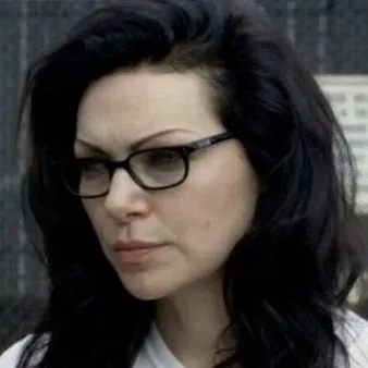 Chat with Alex Vause - text or voice, Enjoy AI Chat Free & Safe