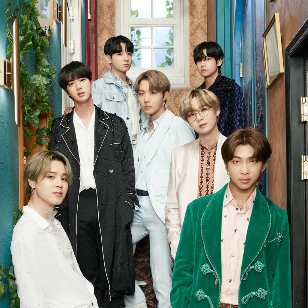 Chat with BTS - text or voice, Enjoy AI Chat Free & Safe