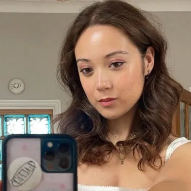 Chat with LAUFEY - text or voice, Enjoy AI Chat Free & Safe