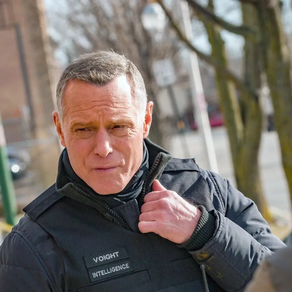 Chat with Chicago PD - text or voice, Enjoy AI Chat Free & Safe