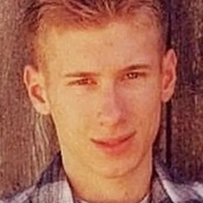 Chat with Eric Harris - text or voice, Enjoy AI Chat Free & Safe