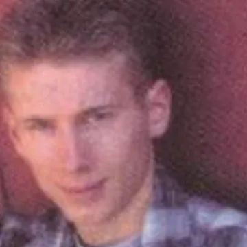 Chat with Eric Harris - text or voice, Enjoy AI Chat Free & Safe