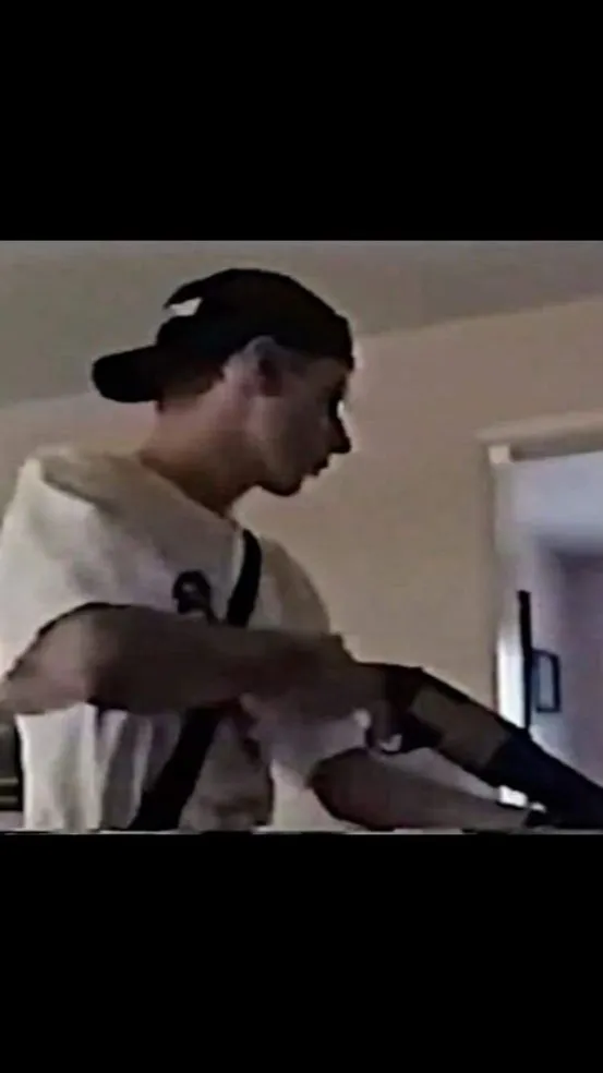 Chat with Eric Harris - text or voice, Enjoy AI Chat Free & Safe