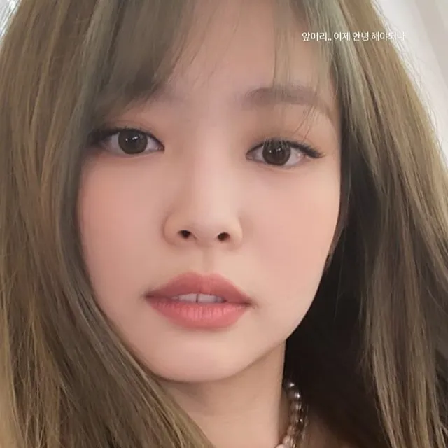 Chat with Jennie Kim - text or voice, Enjoy AI Chat Free & Safe