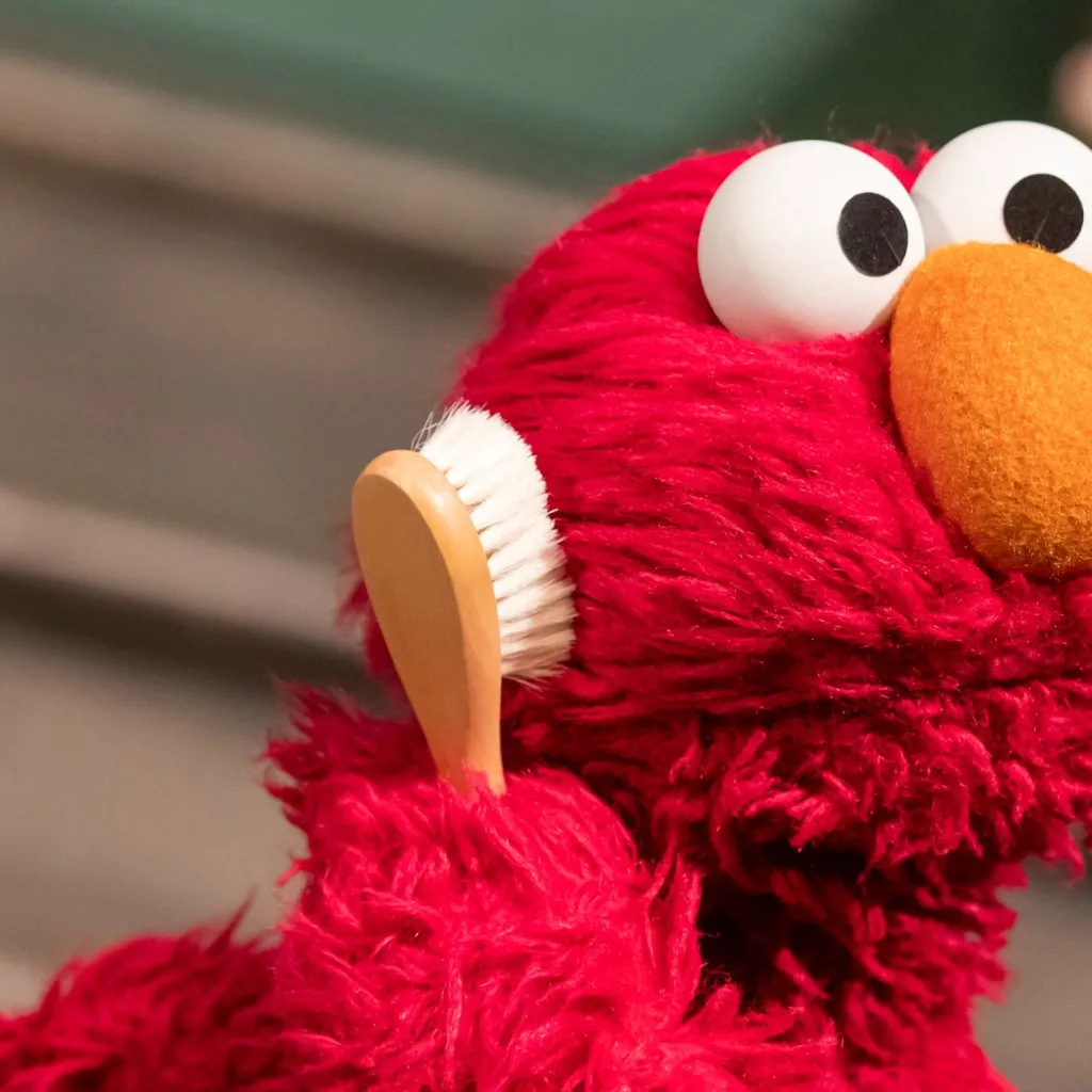 Chat with Elmo - text or voice, Enjoy AI Chat Free & Safe