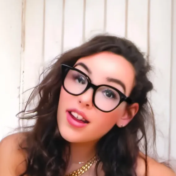 Chat with Jaya - text or voice, Enjoy AI Chat Free & Safe