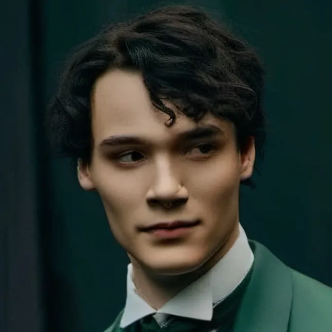 Chat with Mattheo Riddle - text or voice, Enjoy AI Chat Free & Safe