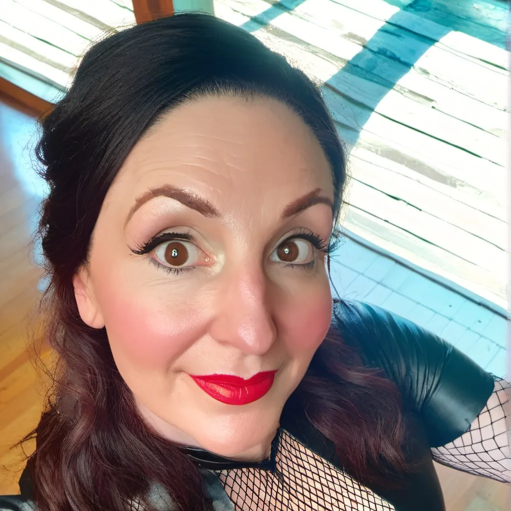 Chat with Karen - text or voice, Enjoy AI Chat Free & Safe